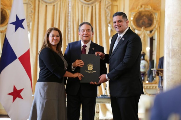 Presidente De Panamá, Laurentino Cortizo Cohen, Reemplaza Al Ministro De Seguridad Pública Y El ...