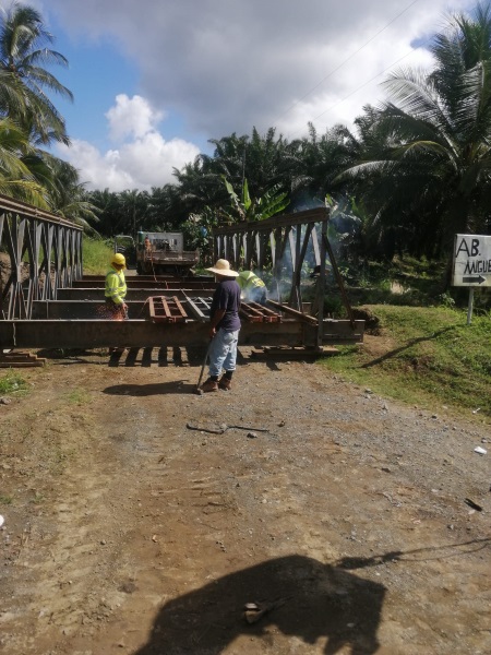 MOP Instala Puente Vehicular En El Distrito De Barú, Provincia De ...
