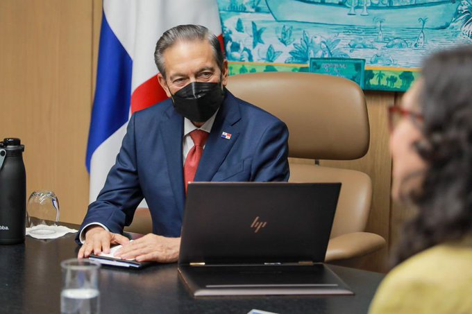 Presidente Cortizo Cohen Recibe Estrategia Nacional De Desarrollo Regional De Panamá | Nacional ...